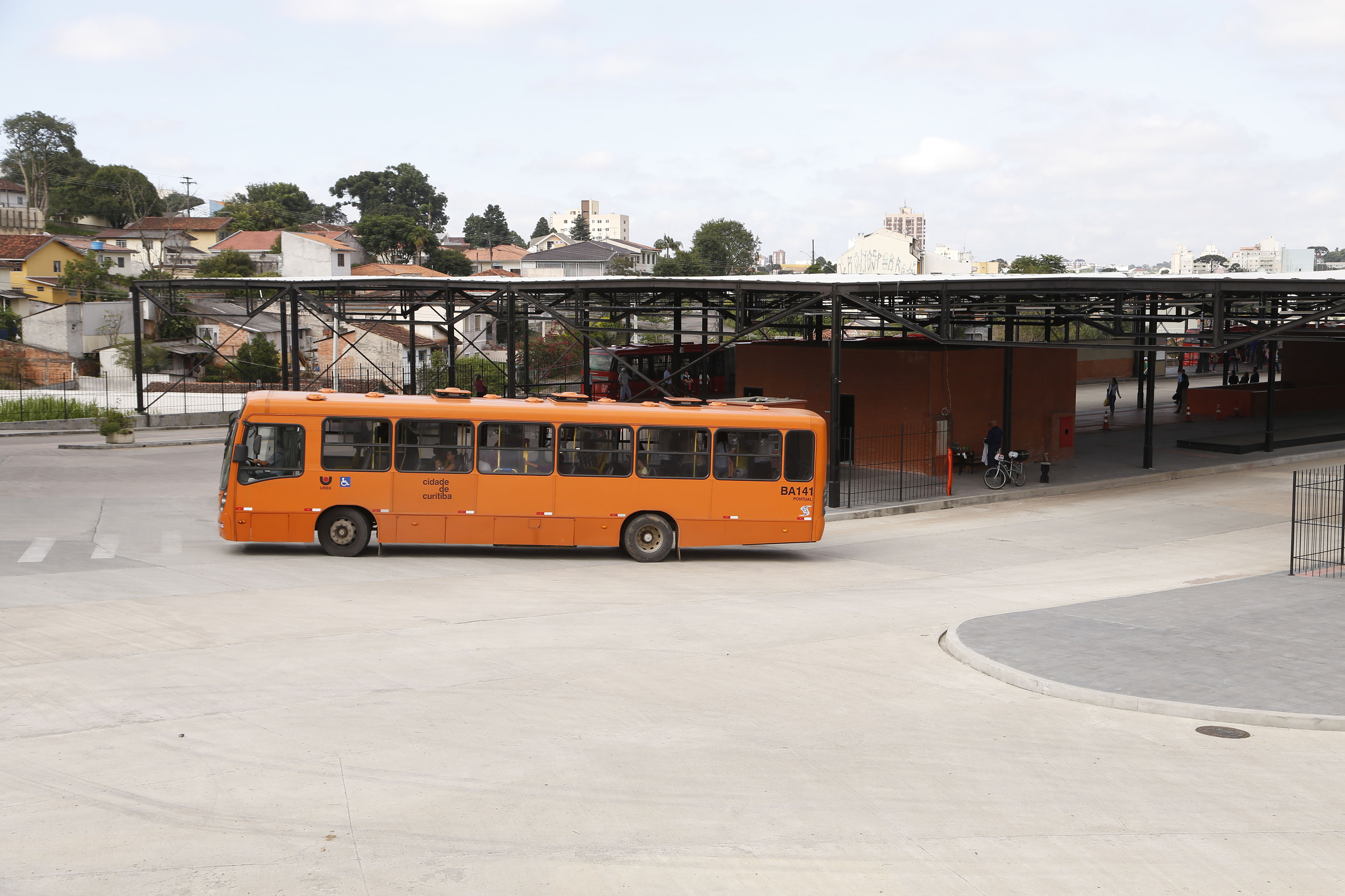 Terminal Santa Cândida recebe área operacional ampliada para atender 12 ...