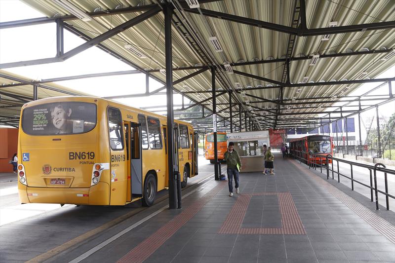 Terminal Santa Cândida recebe área operacional ampliada para atender 12 ...