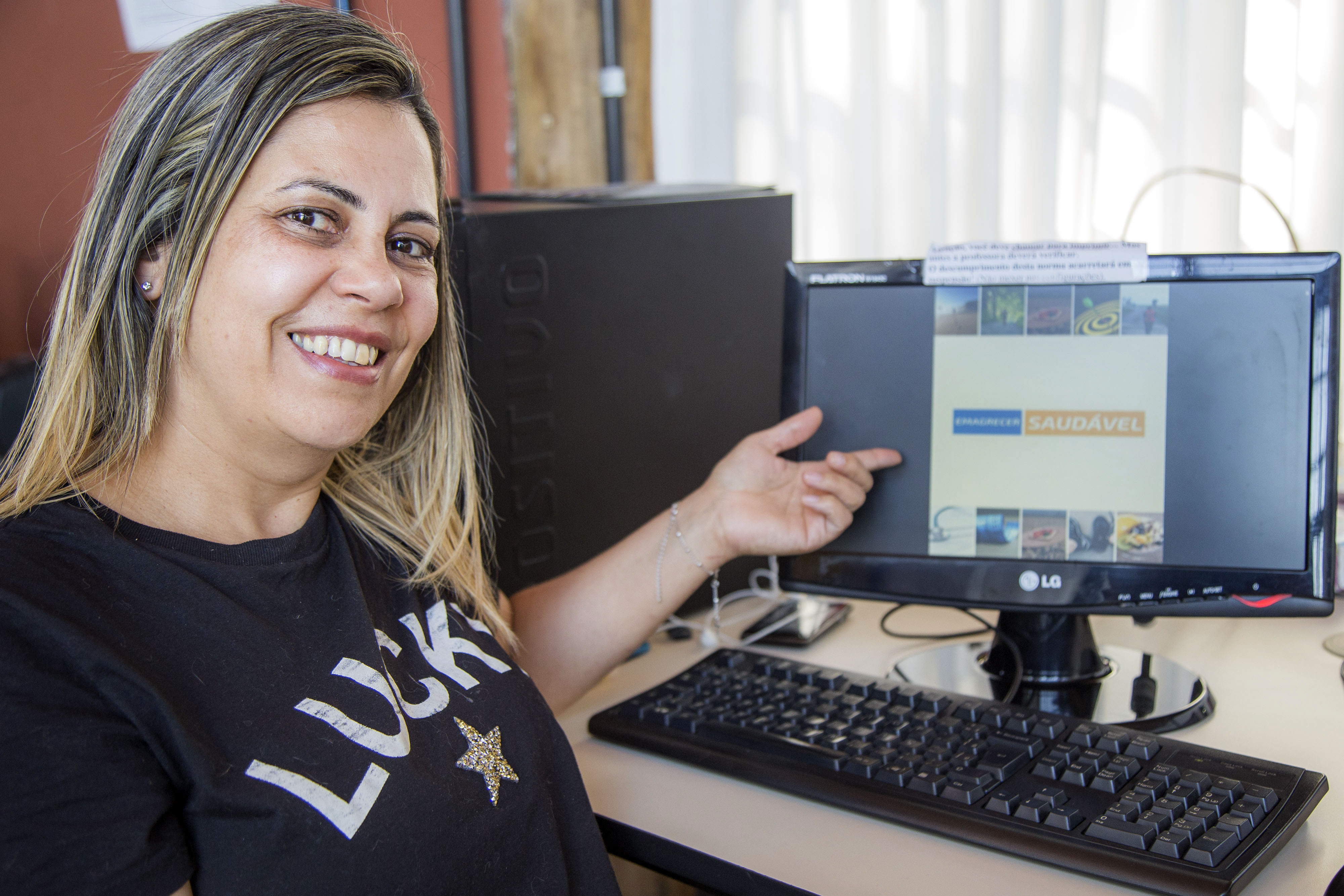História de superação de Amarilda é escrita no Farol do Saber do ...