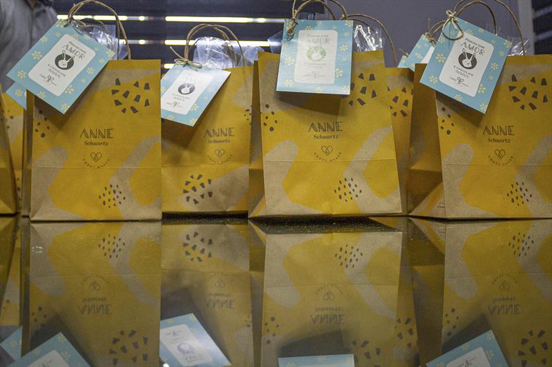 Empresários doam chocolate para meninos acolhidos pela FAS - Prefeitura ...