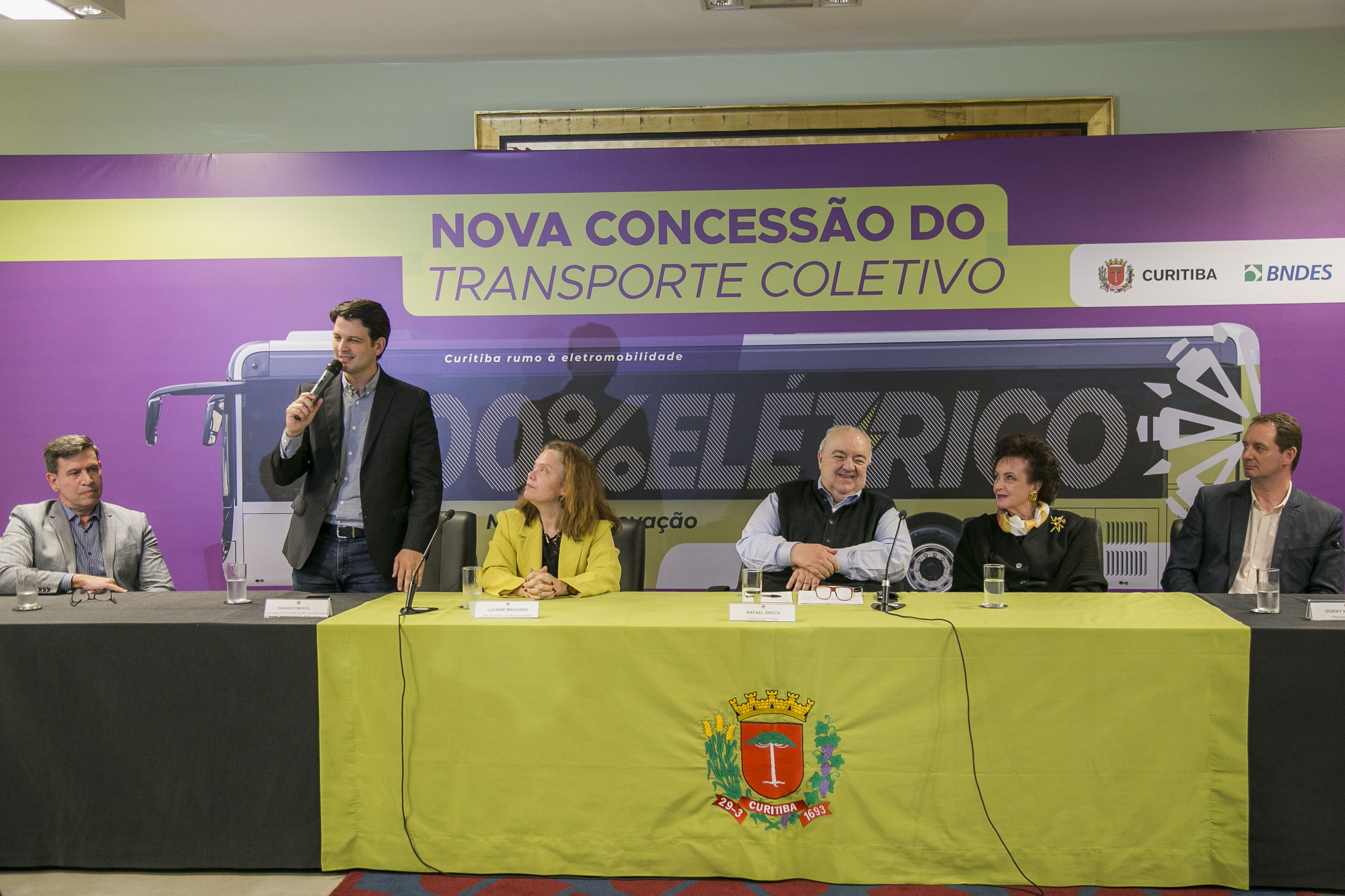 Prefeitura de Curitiba e BNDES assinam contrato para formatação do novo ...