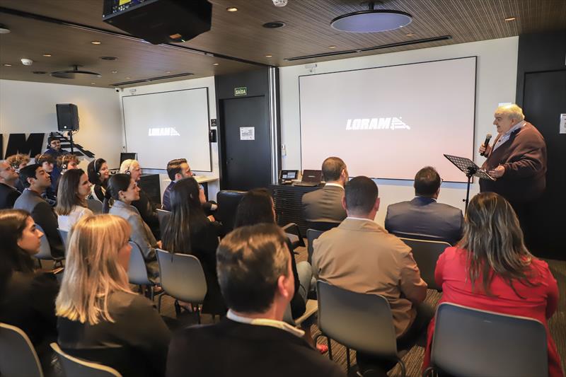 Líder mundial em manutenção de trilhos, Loram abre sede em Curitiba ...