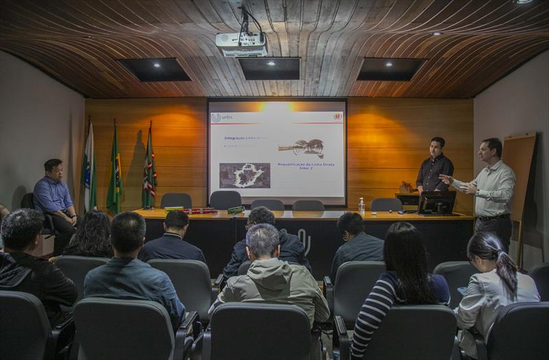 Comitiva da empresa chinesa BYD conhece na prática como funciona o ...