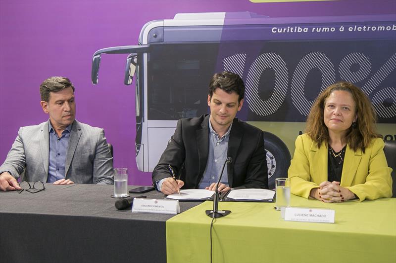 Prefeitura de Curitiba e BNDES assinam contrato para formatação do novo ...