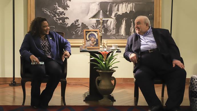 Conte com Curitiba para ajudar o Brasil a se fortalecer culturalmente ...