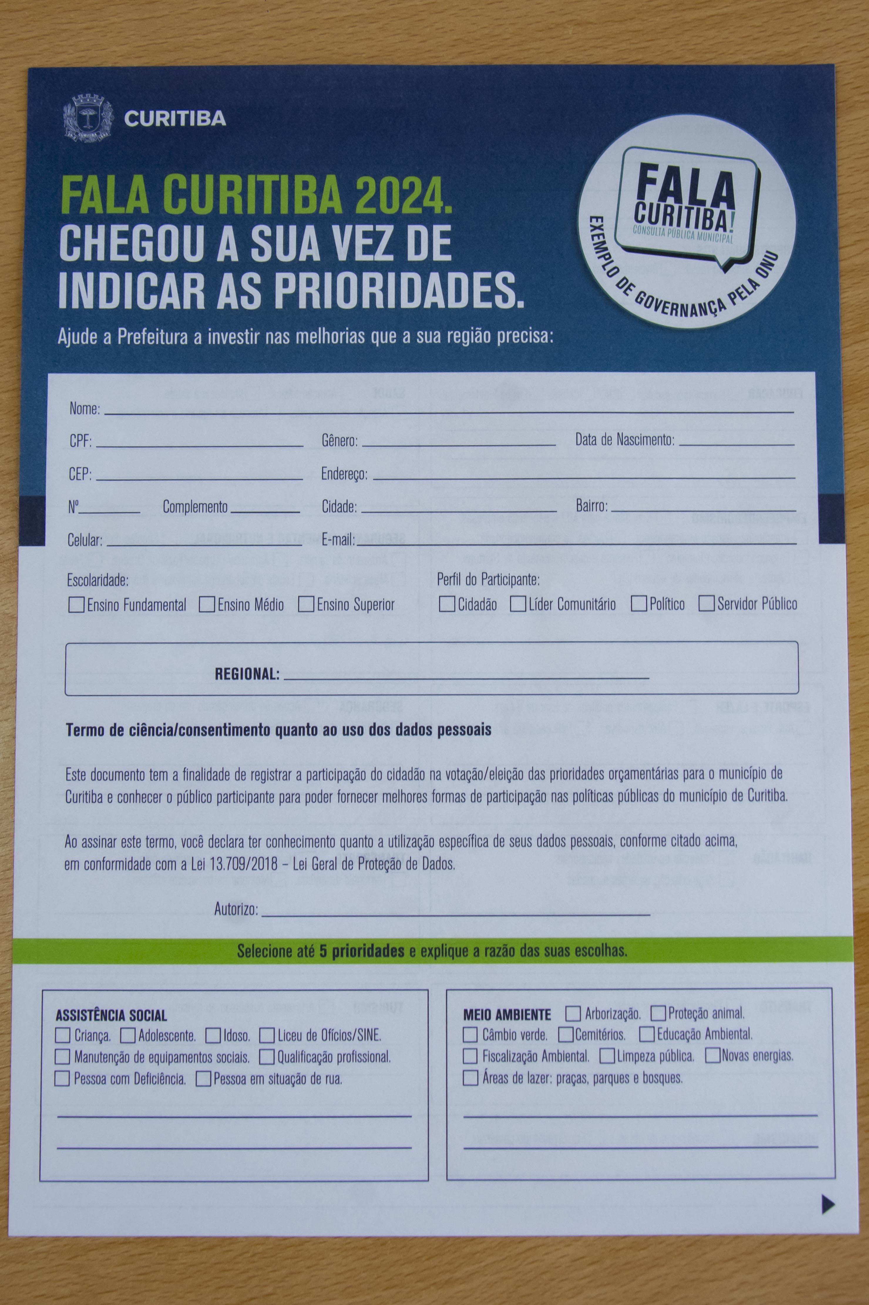 Formulário impresso do Fala Curitiba precisa ser preenchido com atenção ...