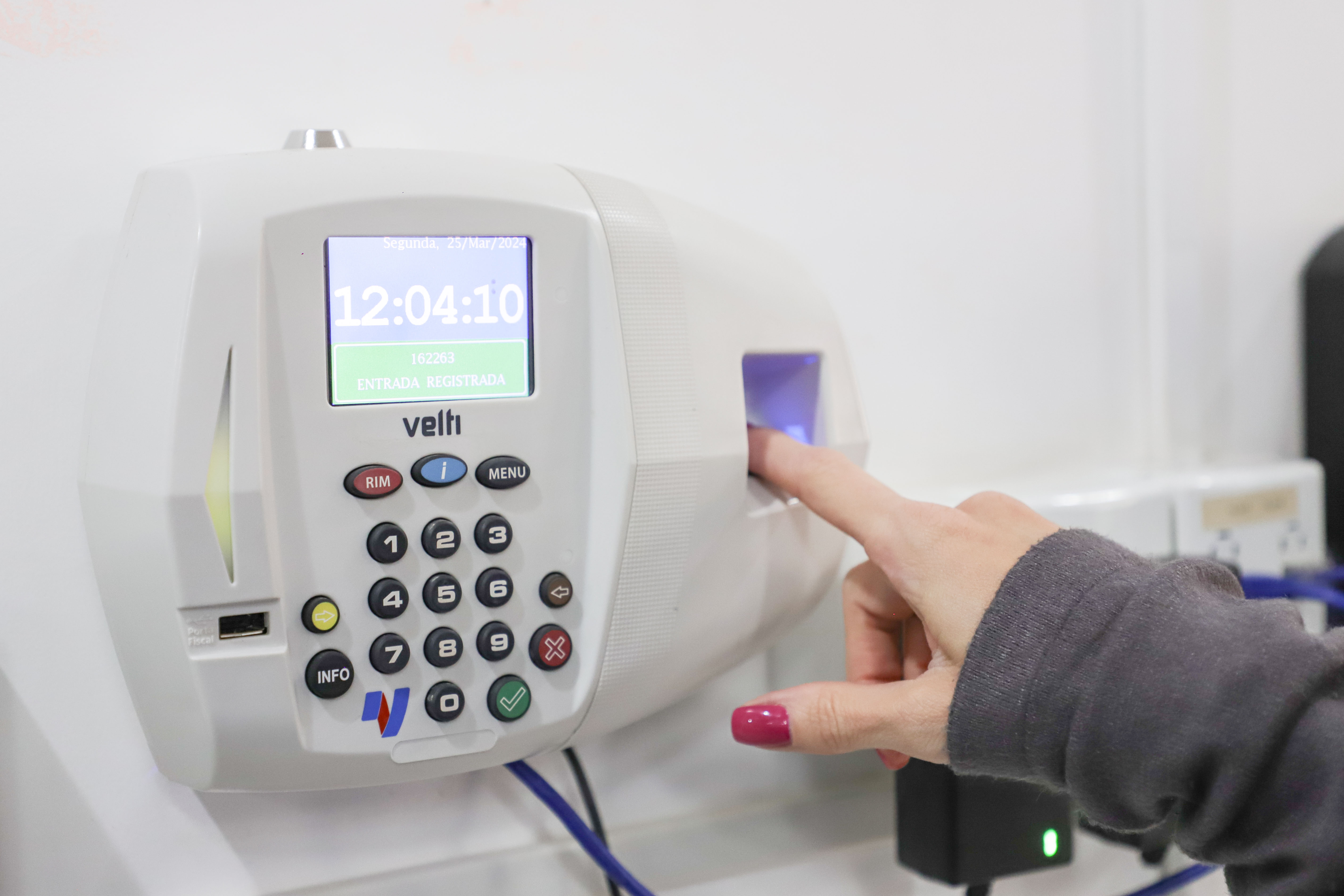 Servidores da Saúde de Curitiba passam a utilizar biometria digital ...