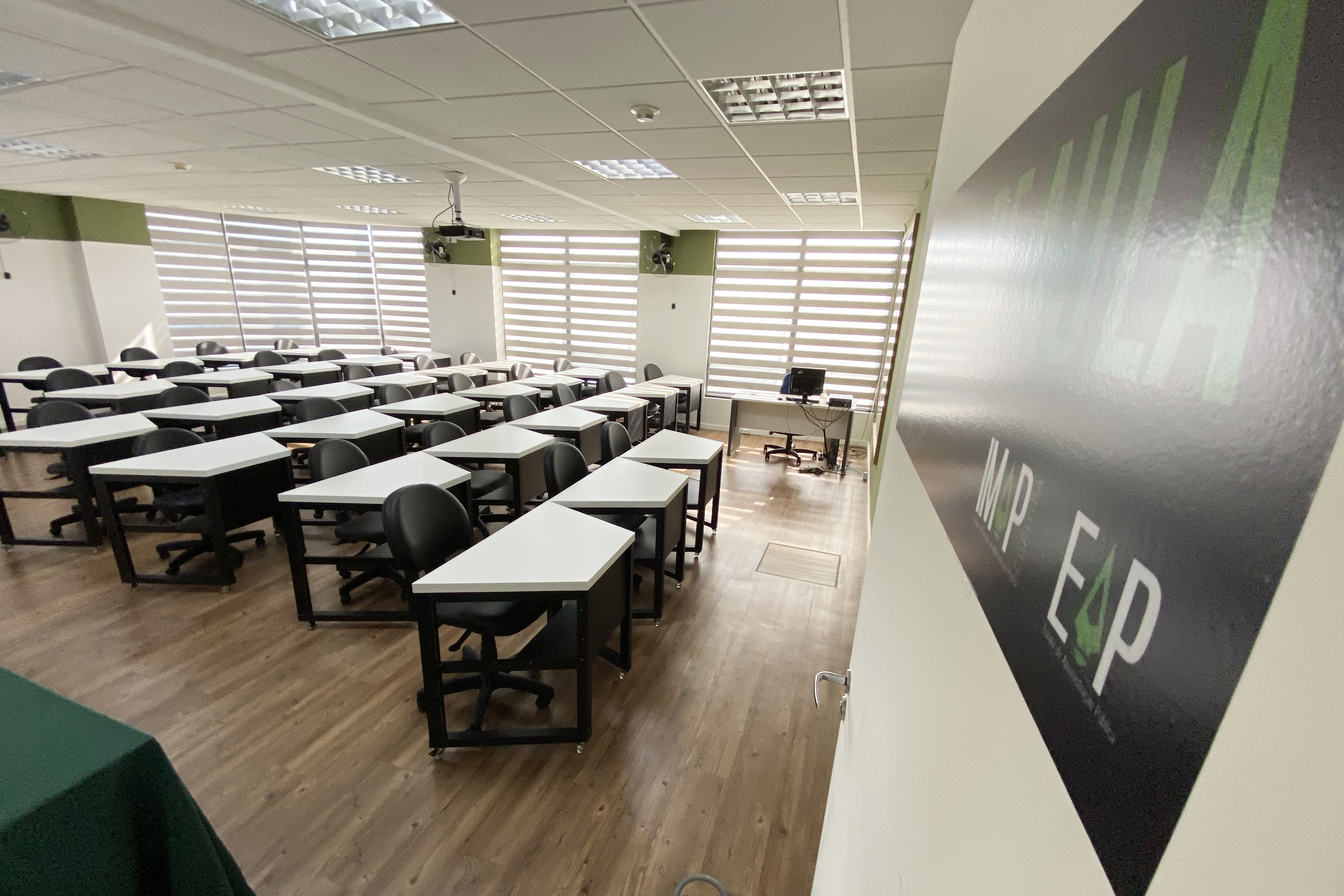 Prefeitura de Curitiba prorroga o prazo para inscrição nas pós ...