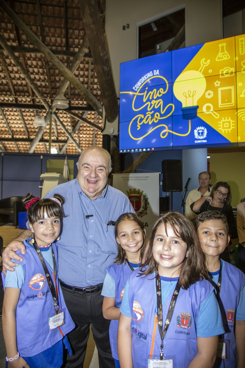 Prefeito Rafael Greca entrega Coworking da Inovação na Universidade ...